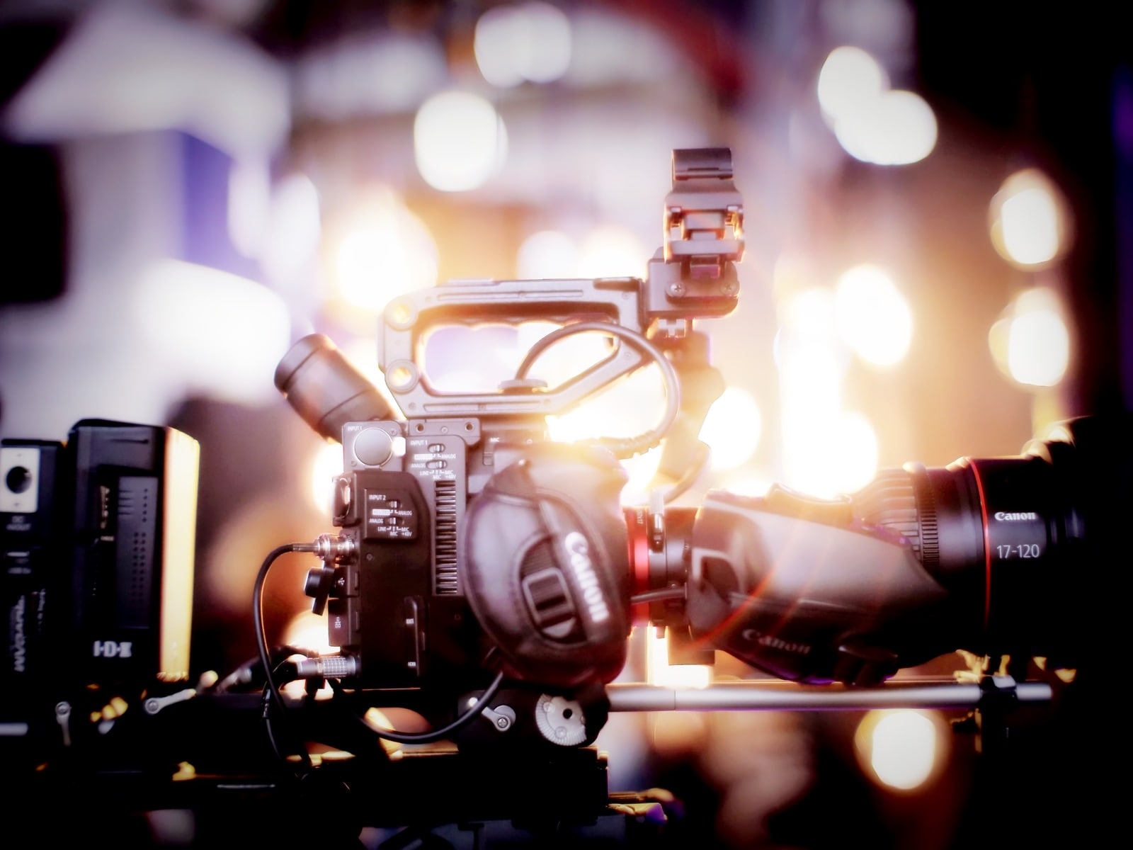 商用向けの映像制作で使えるインパクトのあるBGM素材10選 – 【d-elf】